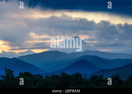 USA, Oregon,Tygh Valley White River Falls, State Park, Mount Hood ...