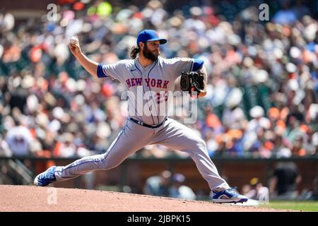 San Francisco Giants pitcher Trevor McDonald during a baseball game ...