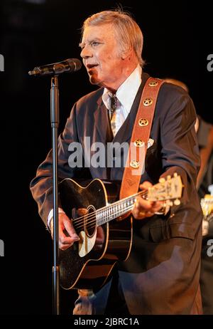 Marty Wilde in concert Stock Photo - Alamy