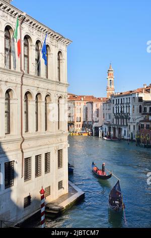ITALY. VENETIA. VENICE. GONDOLA AND THE CHURCH OF SANTA MARIA DELLA ...
