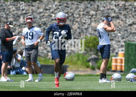 New England Patriots safety Joshuah Bledsoe (24) warms up during an NFL ...