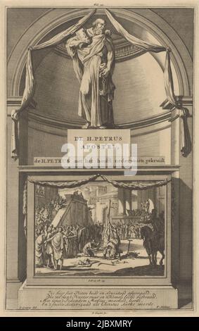 The Apostle saint Peter holding the Keys. Statue. Square of Sant Peter ...