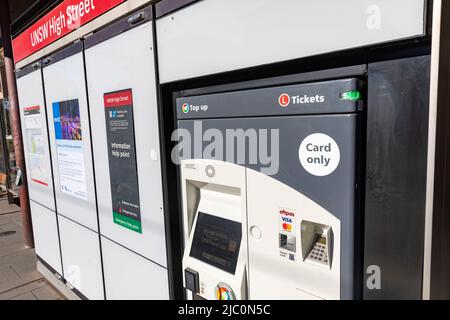 UNSW High Street light rail stop, Randwick Stock Photo - Alamy