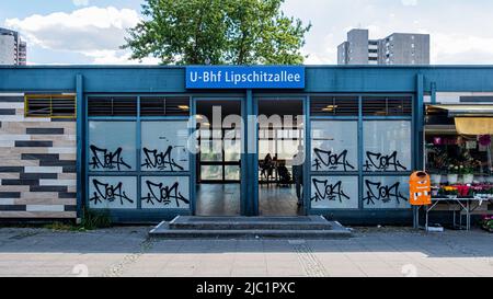 U Lipschitzallee, Gropiusstadt-Berlin, Germany, The U-Bahn underground ...