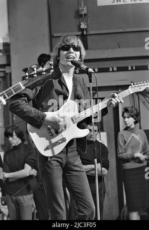 WALKER BROTHERS on Ready, Steady, Go in April 1965.. From left John ...