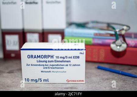 Oramorph Morphine prescription medication Stock Photo - Alamy