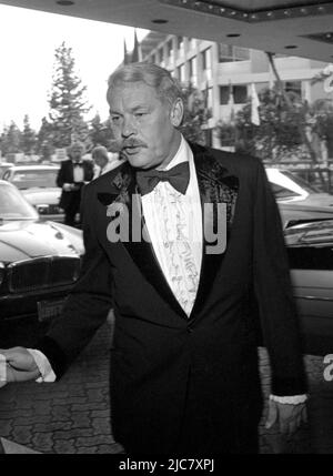 Jerry Buss Circa 1980's Credit: Ralph Dominguez/MediaPunchDick Van Dyke ...