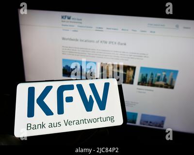 KFW Bank, Kreditanstalt fuer Wiederaufbau, glass facade with logo ...