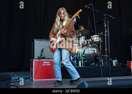 Hester Chambers of Wet Leg on March 2, 2022, at the Pabst Theatre in ...
