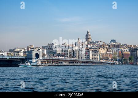 The Galata Bridge crossing the waterway of Golden Horn. Istanbul ...