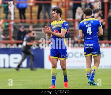 Wakefield, UK. 12th June, 2022. Lee Gaskell #17 of Wakefield Trinity is ...