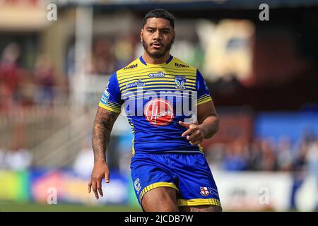 Wakefield, UK. 12th June, 2022. Lee Gaskell #17 of Wakefield Trinity is ...