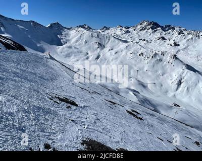Ischgl-Samnaun ski resort panorama with clear blue sky, Austria Stock ...