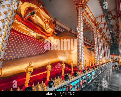 Wat Tha It temple in Nonthaburi, Thailand Stock Photo - Alamy