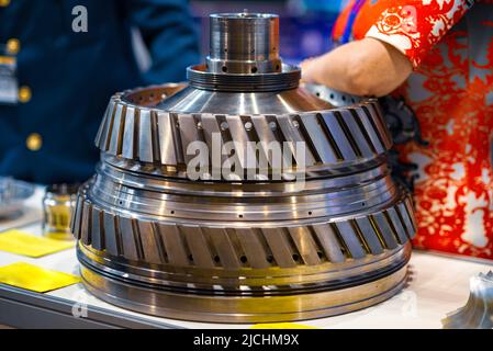 Engine low pressure compressor rotor Stock Photo - Alamy