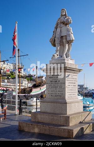 Statue of King William III; Prince Of Orange With Herring Gull - Larus ...