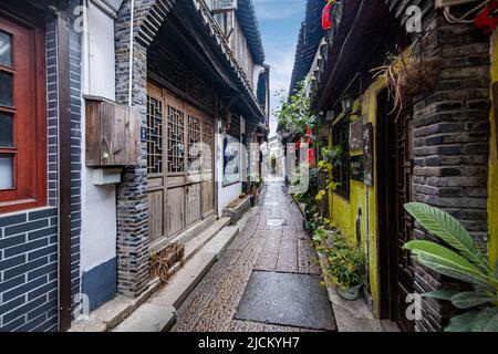 Shanghai qingpu zhujiajiao ancient alley alley Stock Photo - Alamy