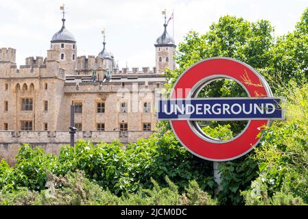 Tower Hill TFL underground sign Stock Photo - Alamy
