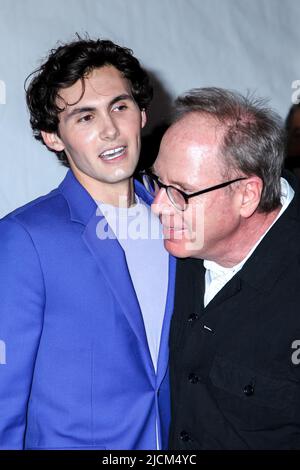 SOMEWHERE IN QUEENS, Jacob Ward, 2022. © Roadside Attractions ...