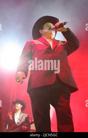 Cardenales de Nuevo León en el Baile de La Kaliente 6 sep 2006 ...