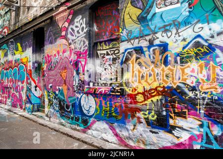 Australia, Melbourne, murals graffiti in the famous Hosier Lane in the ...