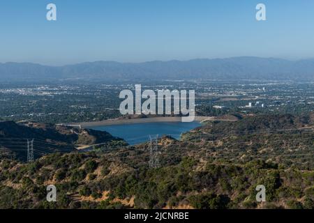 Scenic aerial view of the Encino Reservoir and San Fernando Valley, Los ...