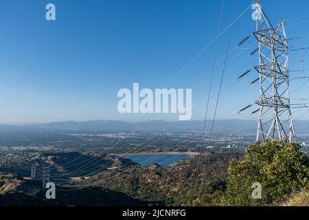 Scenic aerial view of the Encino Reservoir and San Fernando Valley, Los ...