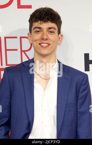 MIAMI, FL - JUNE 14: Sean Dawson attends the "Father Of The Bride ...