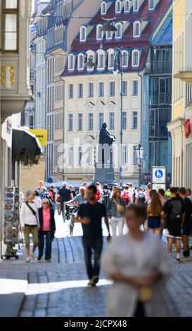Dresden, Germany. 15th June, 2022. The sun shines in the sky above a ...