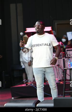 Comedian Skeet Carter performing live comedy at the Dell East Music ...