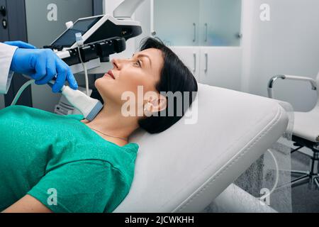 Thyroid nodule, ultrasound scan Stock Photo - Alamy