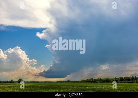 A Low Precipitation Supercell, amazing storm structure Stock Photo - Alamy