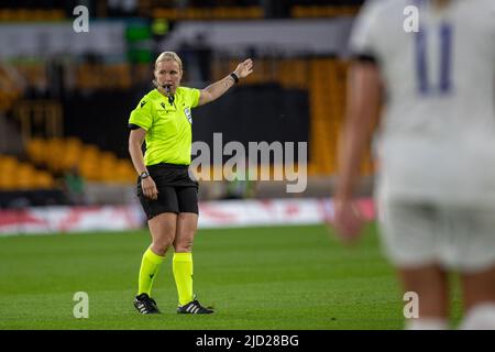 Wolverhampton, UK. 16th June, 2022. Chloe Kelly (18 England) celebrates ...