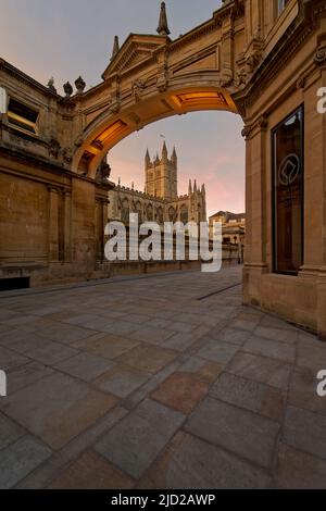 Pulteney Bridge Bath sunset Stock Photo - Alamy