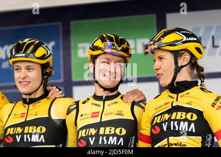 Team Jumbo Visma riders before the RideLondon Classique Stage 3 UCI ...