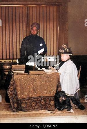 Queen Victoria and Munshi Abdul Karim, 1900 Stock Photo - Alamy