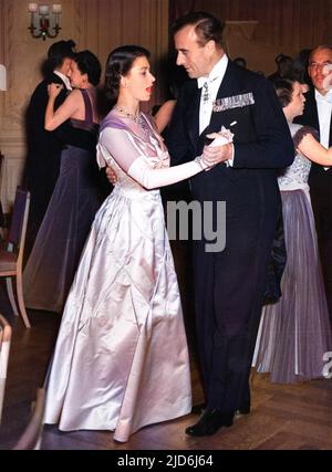 Princess Elizabeth dancing with Lord Mountbatten Stock Photo - Alamy