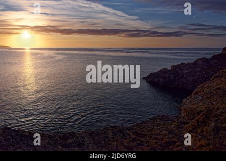 Bream cove Cornwall sunrise Stock Photo - Alamy