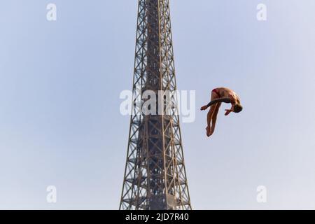 Red Bull Cliff Diving, the biggest high-flying diving competition in ...