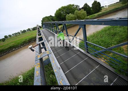 Amdorf, Germany. 19th June, 2022. A car crosses the "Amdorfer Brücke ...