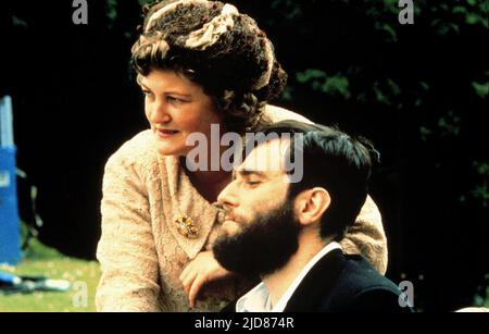MY LEFT FOOT DANIEL DAY-LEWIS as Christy Brown, RUTH MCCABE Stock Photo ...