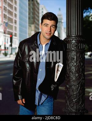 Kyle Chandler Television: Early Edition (1996) Characters: Gary Hobson ...