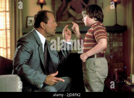 KID, Bruce Willis, Spencer Breslin, 2000 Stock Photo - Alamy