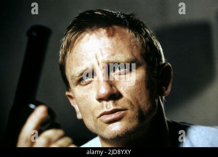 DANIEL CRAIG, LAYER CAKE, 2004 Stock Photo - Alamy