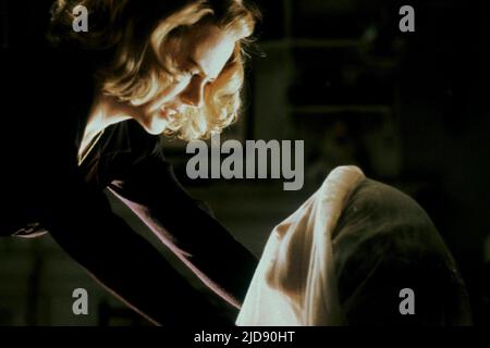 NICOLE KIDMAN, THE OTHERS, 2001 Stock Photo - Alamy