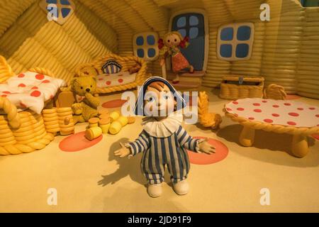 An Andy Pandy set from the BBC childrens tv show (2002 version) on ...