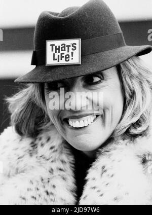 ESTHER RANTZEN, THAT'S LIFE, 1981 Stock Photo - Alamy