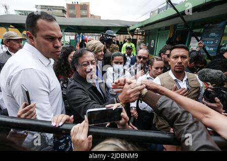 Supporters of Historic Pact coalition presidential candidate Ivan ...