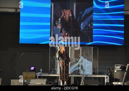 Miramar, FL, USA. 18th June, 2022. Yolanda Adams performs live on stage ...