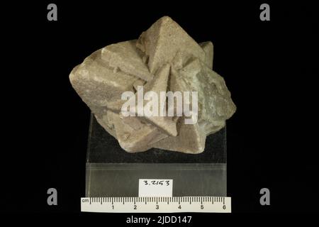 Calcite. minerals. Europe; France; Ile-de-France Province; Seine-et ...